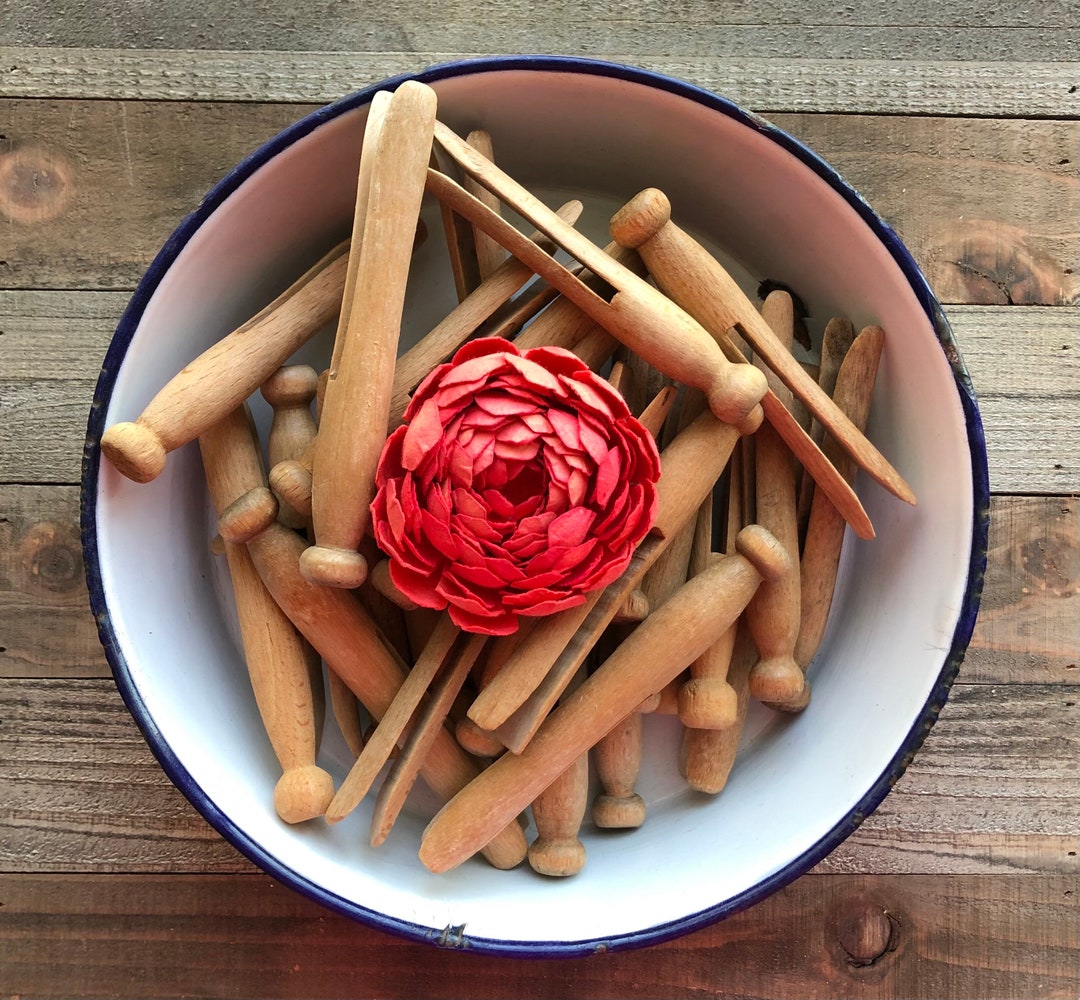 Vintage Wood Clothes Pins / Round Head Wood Clothes Line Pins / Lot of ...