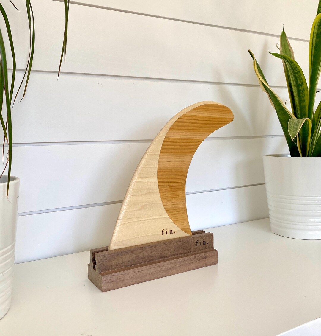 Premium Surfboard Fin Display Stand - Walnut With Wide Base - Etsy
