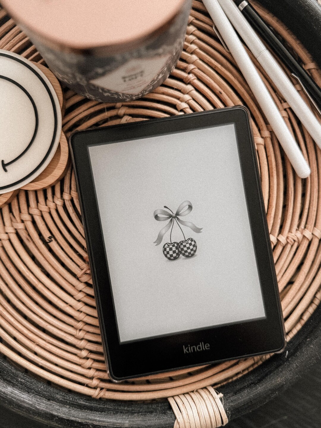 Kindle Paperwhite Full Screen Lock Screen - Cherry Check - Etsy