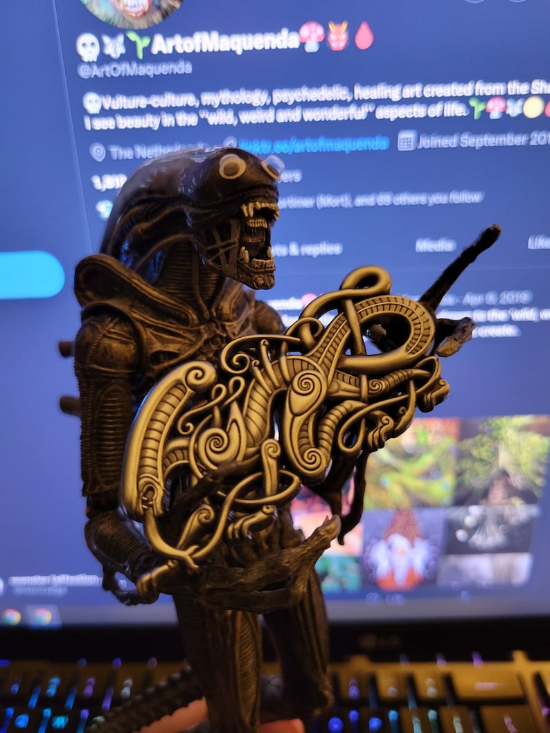 Knotwork Xenomorph 3D Metal Pin Alien Monster Celtic Viking - Etsy