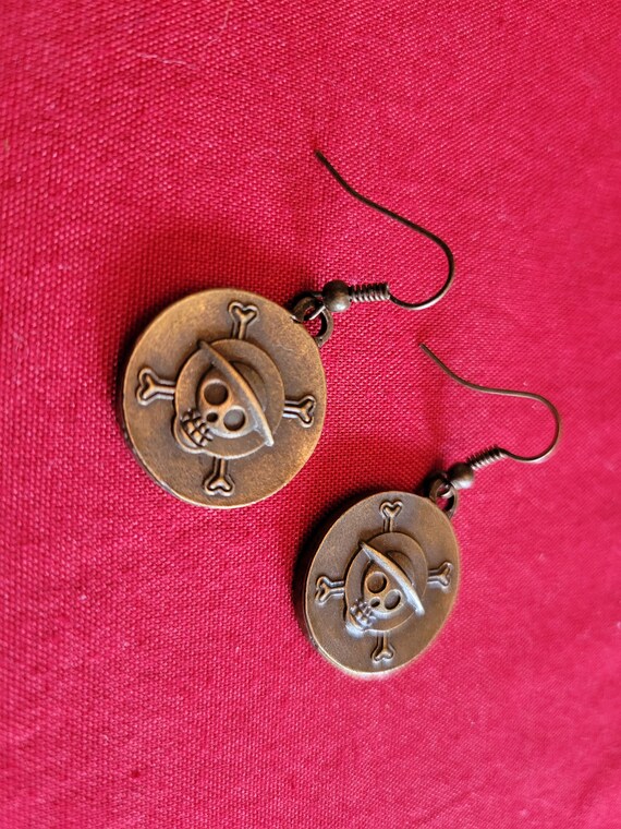 Antique Brass Style Round Disc Skull Bones Dangle Ear… - Gem