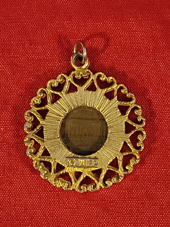Gold Plated/Filled Gold micro finish coin Pendant and… - Gem