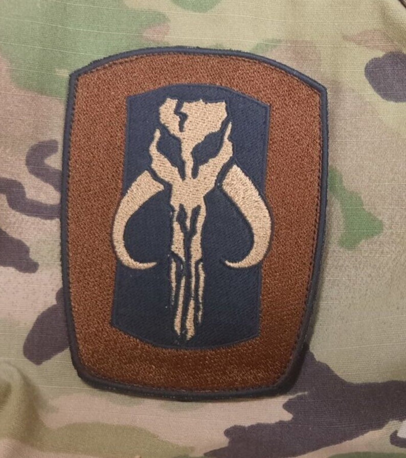 Mandalorian Mythosaur Signet Shoulder Armor Patch OCP Multicam Camo 4x3 ...