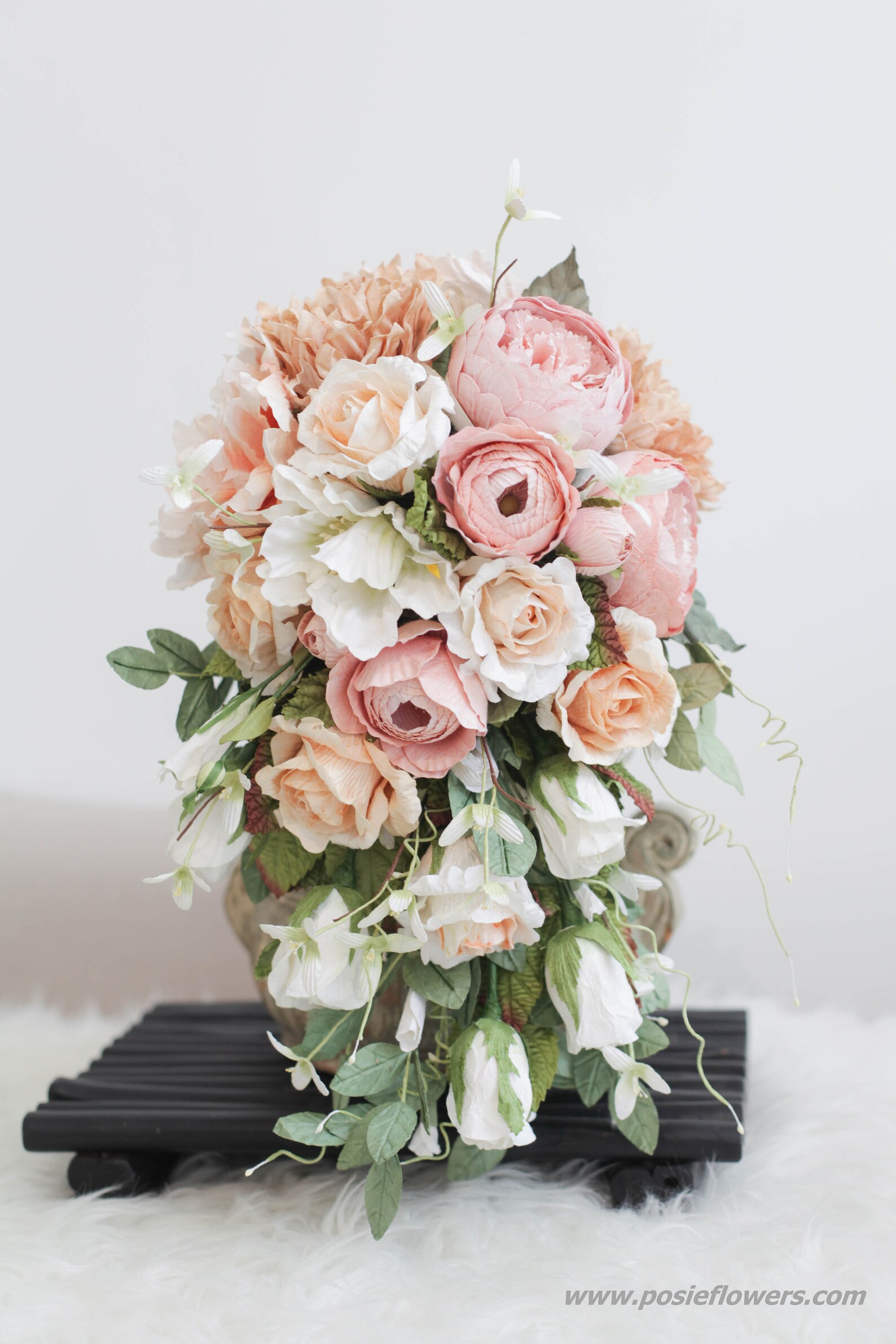 Bespoke LIGHT PEACH Paper Cascade Bouquet Bridesmaid - Etsy