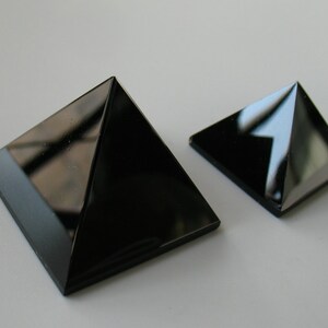 Black Obsidian Healing Pyramid,natural Mineral Crystal Point Triangle ...
