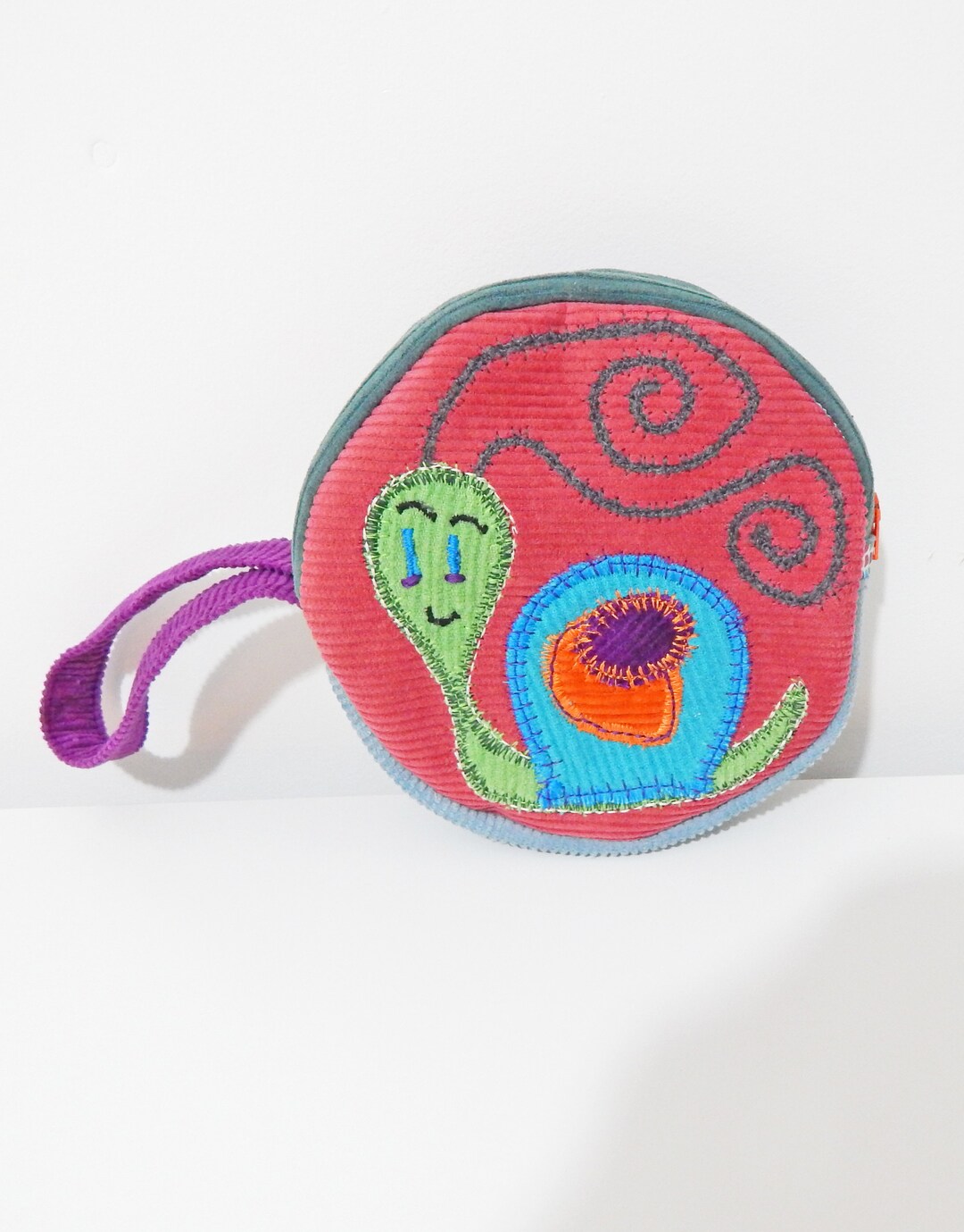 Snail Circle Wristlet Round Zip Purse Festival Mini Bag Whimsy Clutch ...