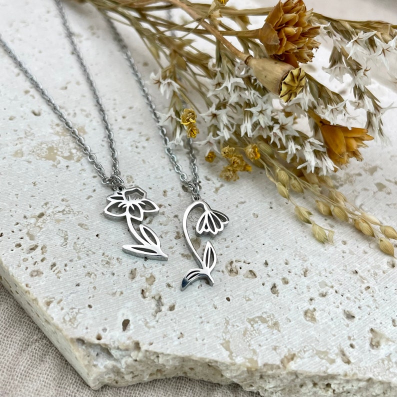 Birth Flower Necklace Silver Birthday Gift Dainty - Etsy