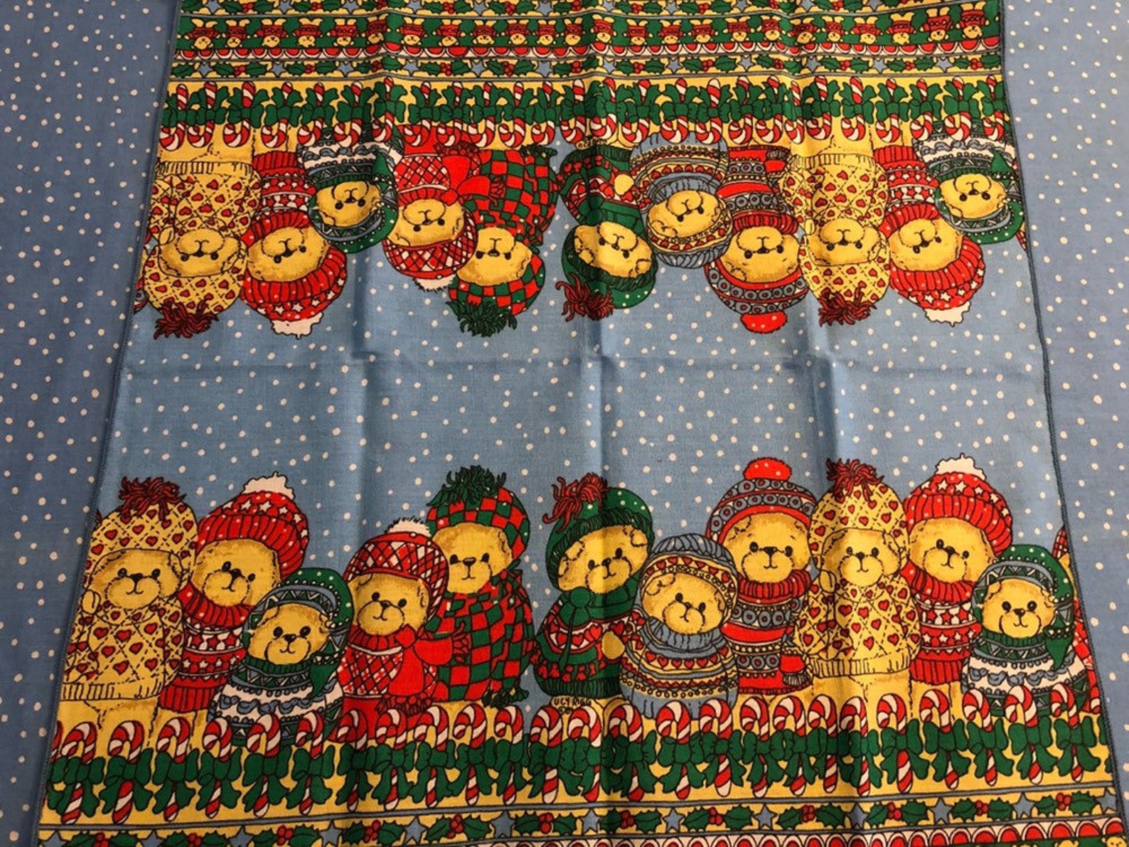 Vintage 1980s Christmas Tablecloth and Eight Matching | Etsy