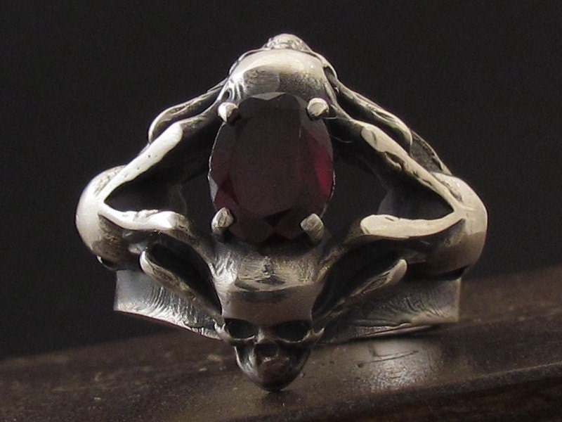 MySacrum VALKYRIE RING | Etsy