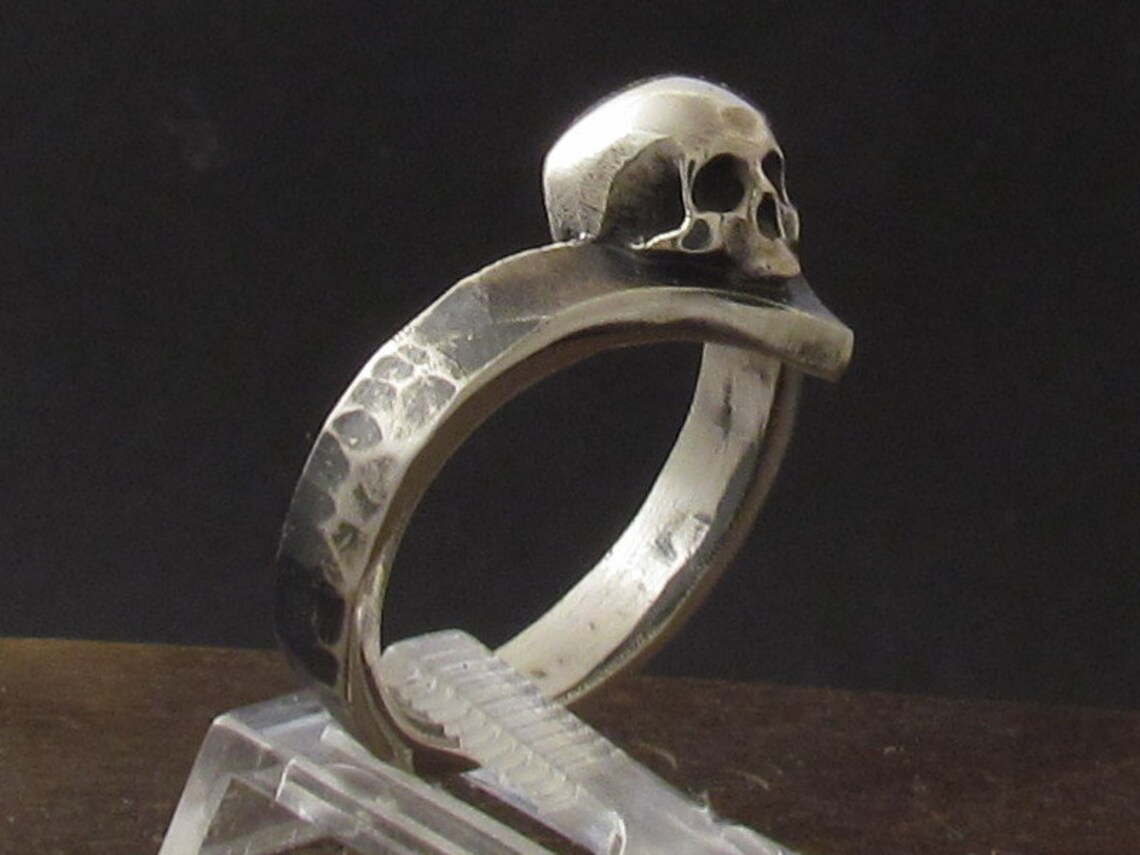 Mysacrum SKULL RING - Etsy