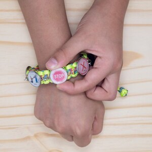 Adjustable Communication Bracelet With 6 Charms Non Verbal Emergency ...