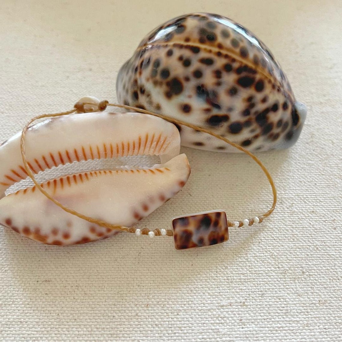 Cowrie Shell Beach Bracelet, Tropical Seashell Bracelet for Women ...
