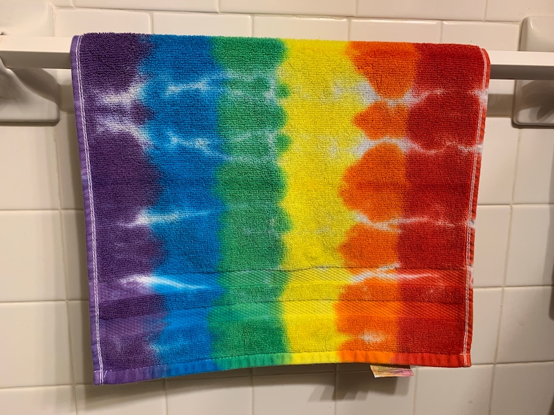 Tie Dye Hand Towel and Matching Washcloth - Etsy