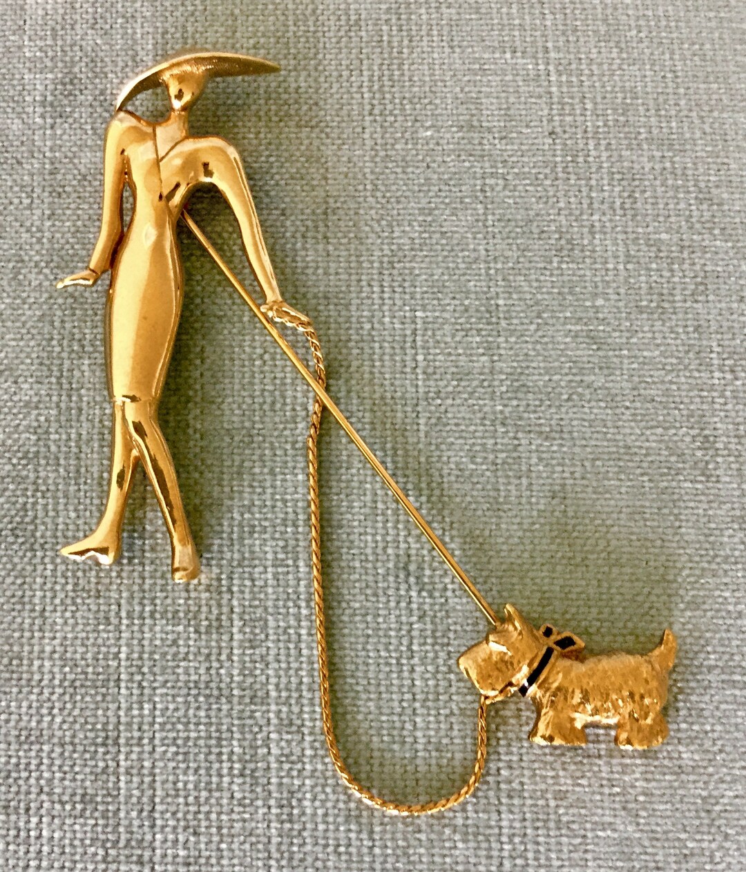 Elegant CAROLEE Signed WOMAN Walking SCOTTIE Dog Brooch Pin Black ...