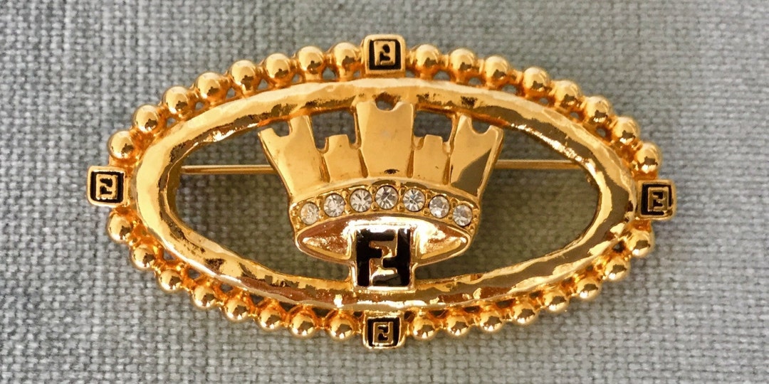 Chic FENDI Signed Diamanté CROWN LOGO Black Enamel Brooch Pin Gold ...
