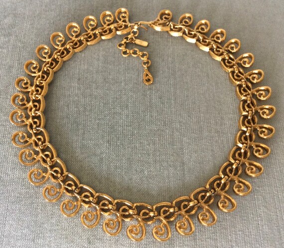 Superb MONET Signed INFINITY SCROLL Swirl Art Deco Co… - Gem