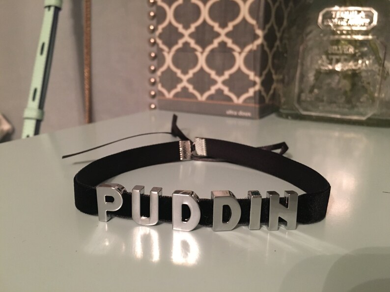 PUDDIN Harley Quinn Choker - Etsy