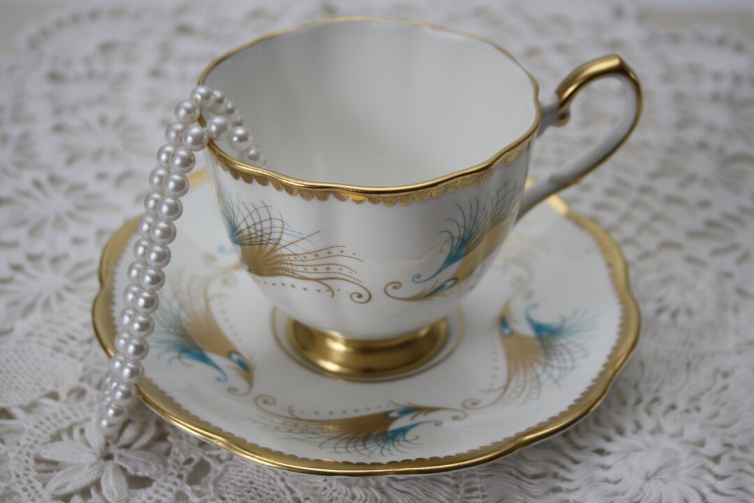 Elizabethan Tea Cup and Saucer Set White Gold and Turquoise Design ...