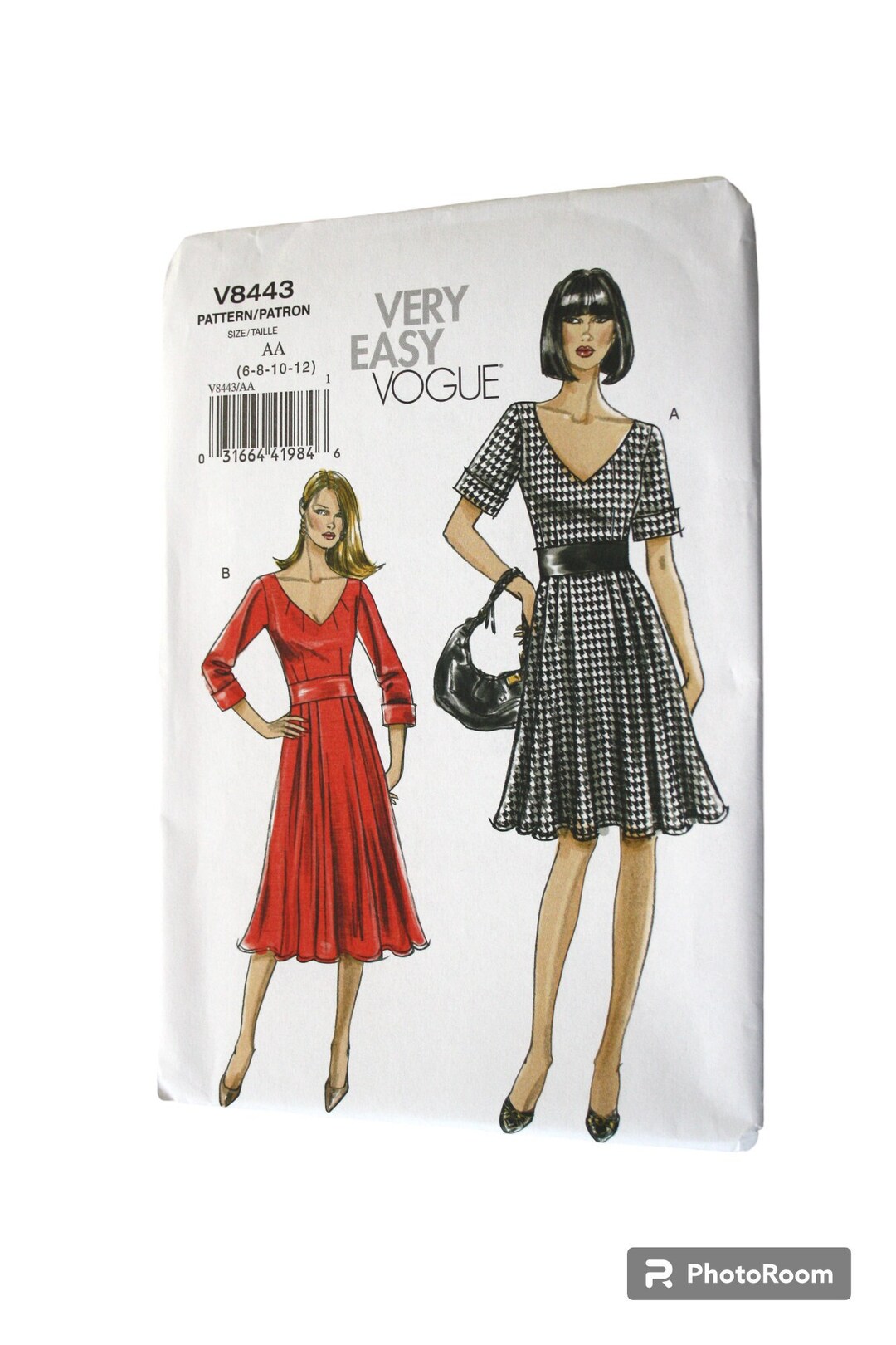 Very Easy Dress Fit and Flare With V Neckline Women's Size 6-12 UNCUT ...