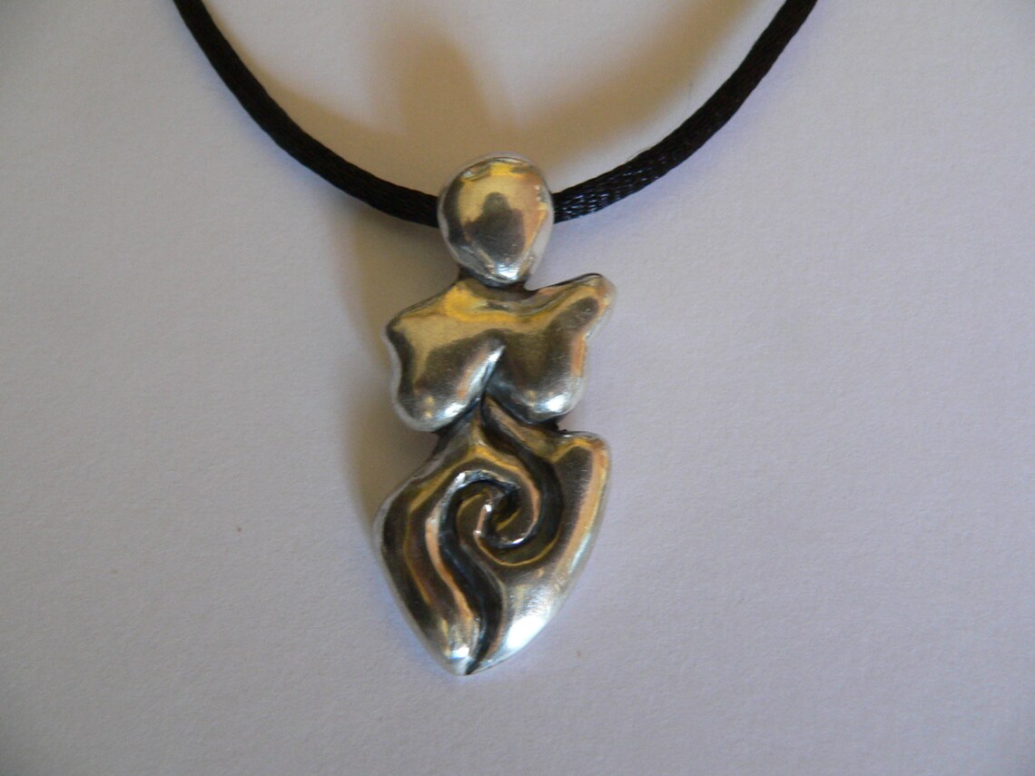 Silver Goddess Pendant - Etsy