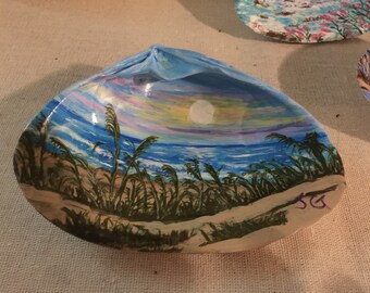 Hand painted shells | Etsy