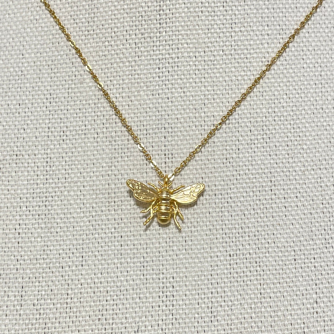 Cute and Lovely Bumble Bee Necklace on Beautiful Shimmering Chain ...