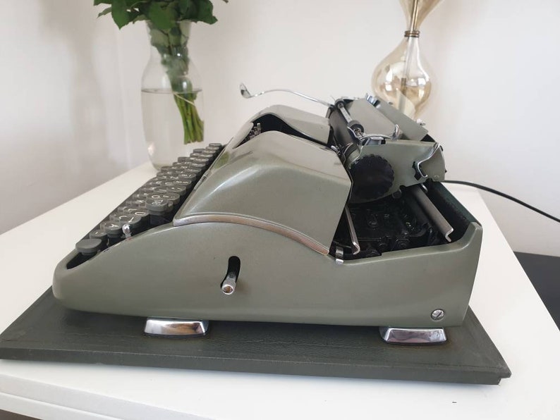 Vintage Green Typewriter Groma T Typewriter Working - Etsy