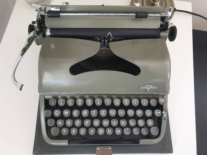 Vintage Green Typewriter Groma T Typewriter Working - Etsy