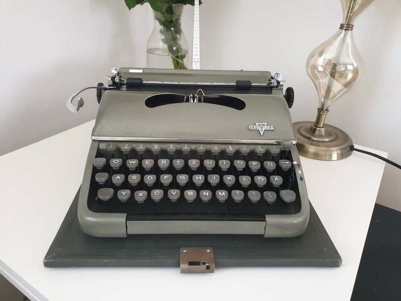 Vintage Green Typewriter Groma T Typewriter Working - Etsy