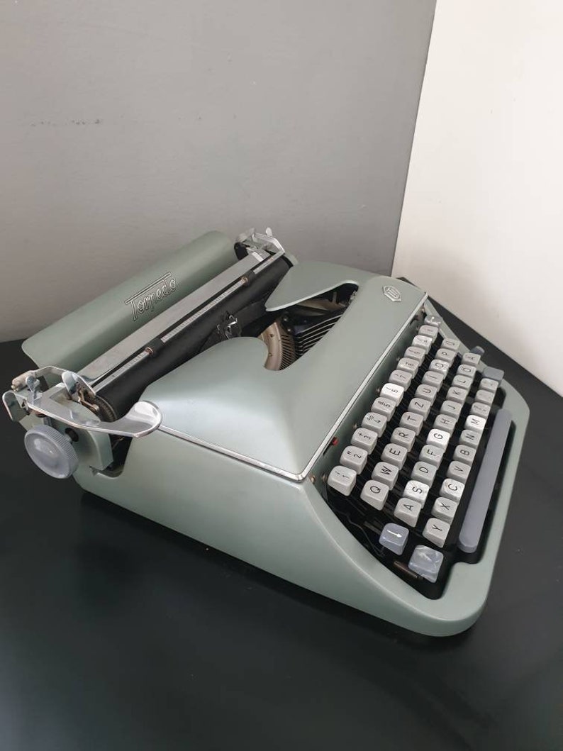 Vintage Torpedo Typewriter - Torpedo Model 20 Typewriter - German ...
