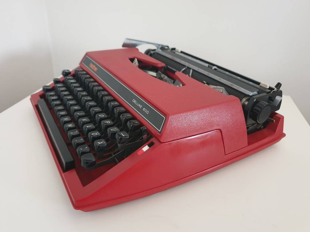 Vintage Brother Deluxe 600 Typewriter Working Japan Typewriter Maroon ...