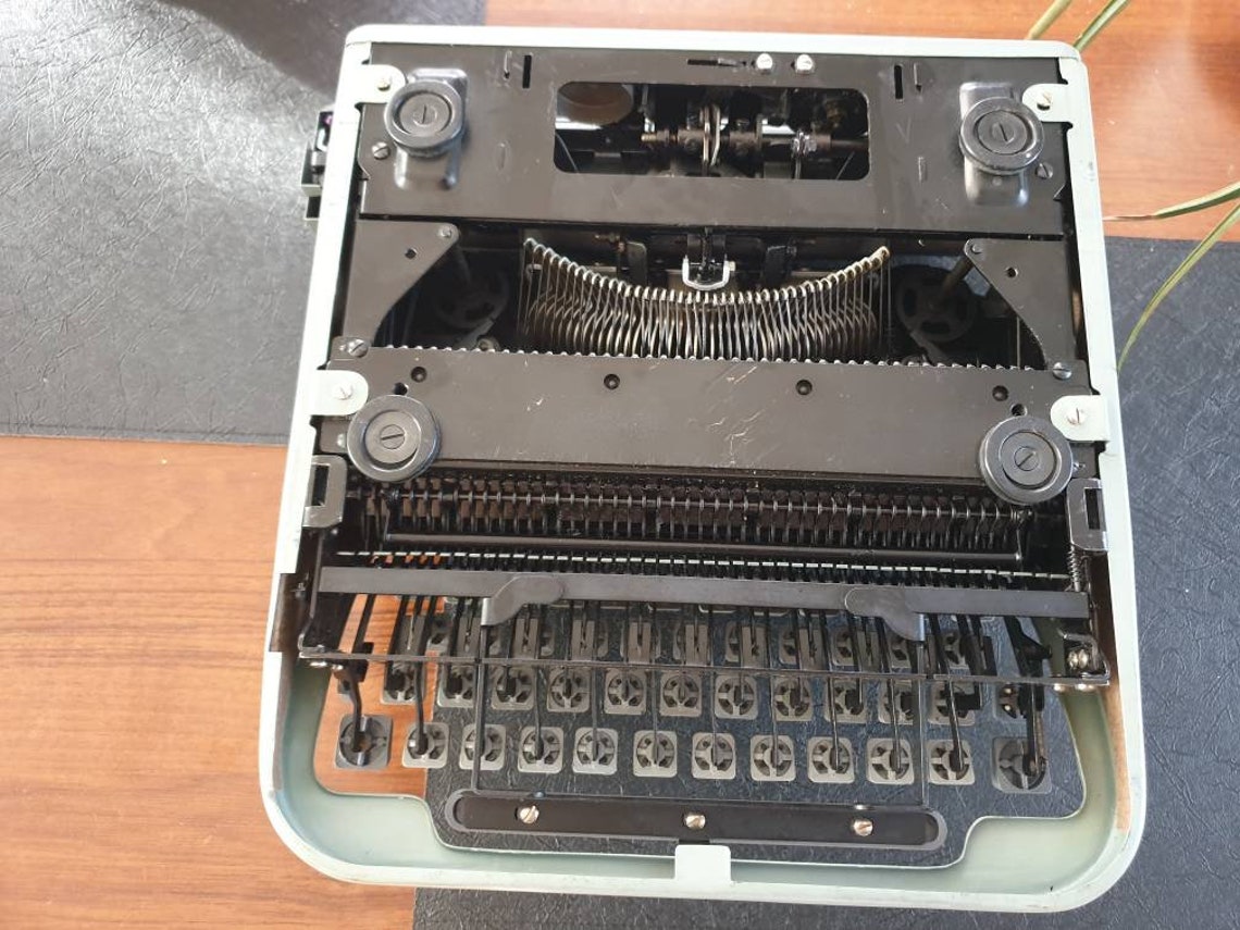 Vintage Torpedo Typewriter - Torpedo Model 20 Typewriter - German ...