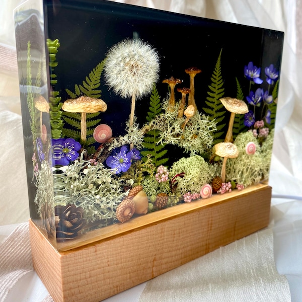 Resin Flower Lamp - Etsy