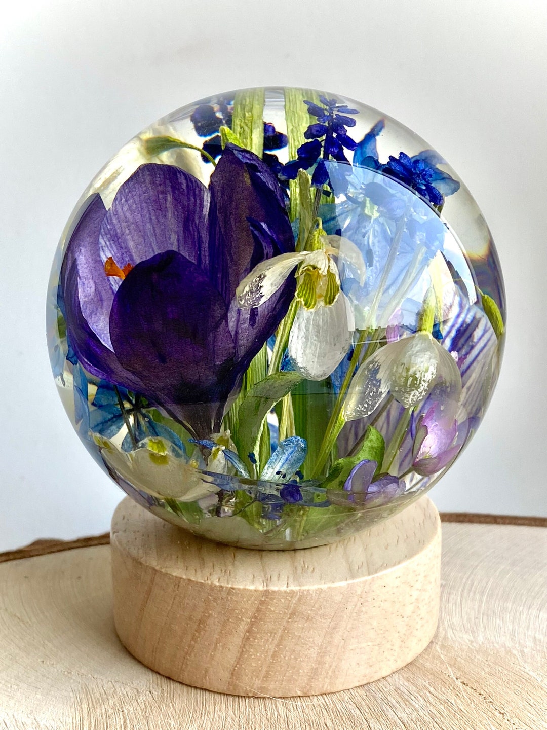 Large Floral Resin Sphere-nightlight With Genuine Dried Spring Flowers ...