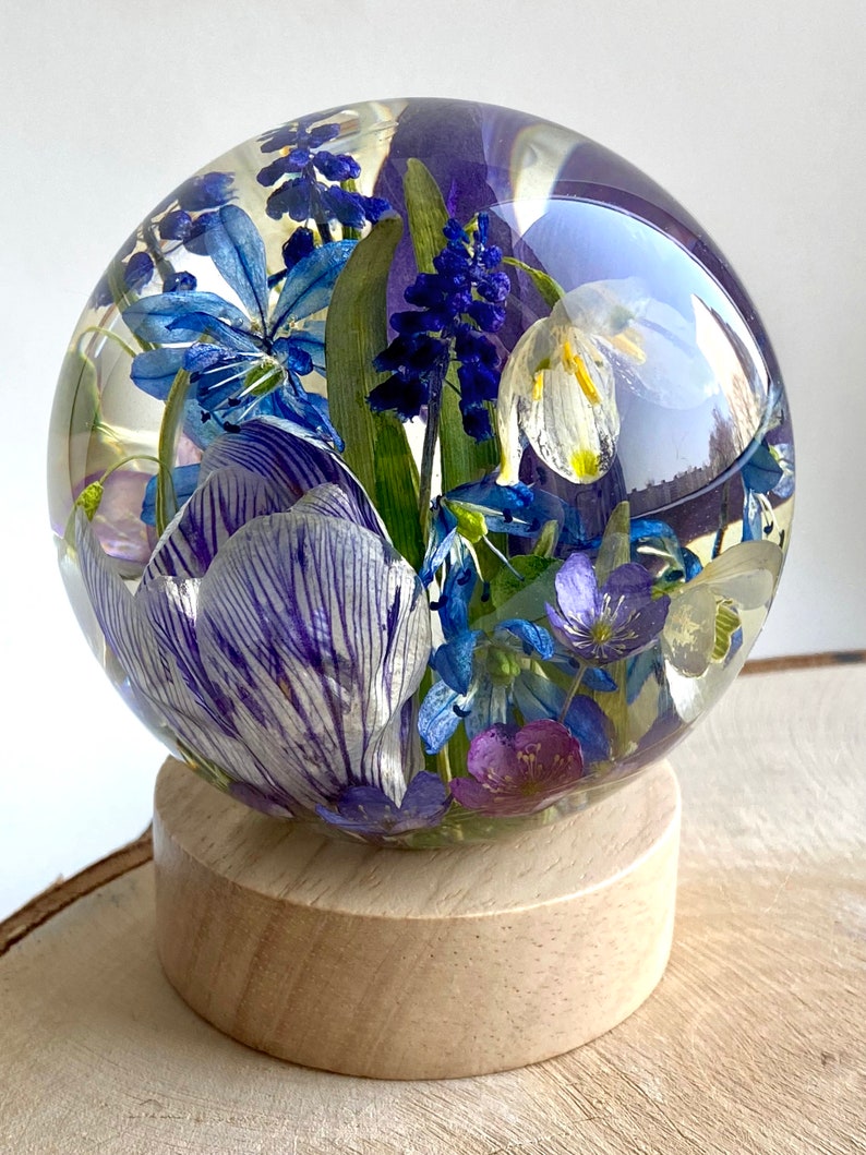 Large Floral Resin Sphere-nightlight With Genuine Dried Spring Flowers ...