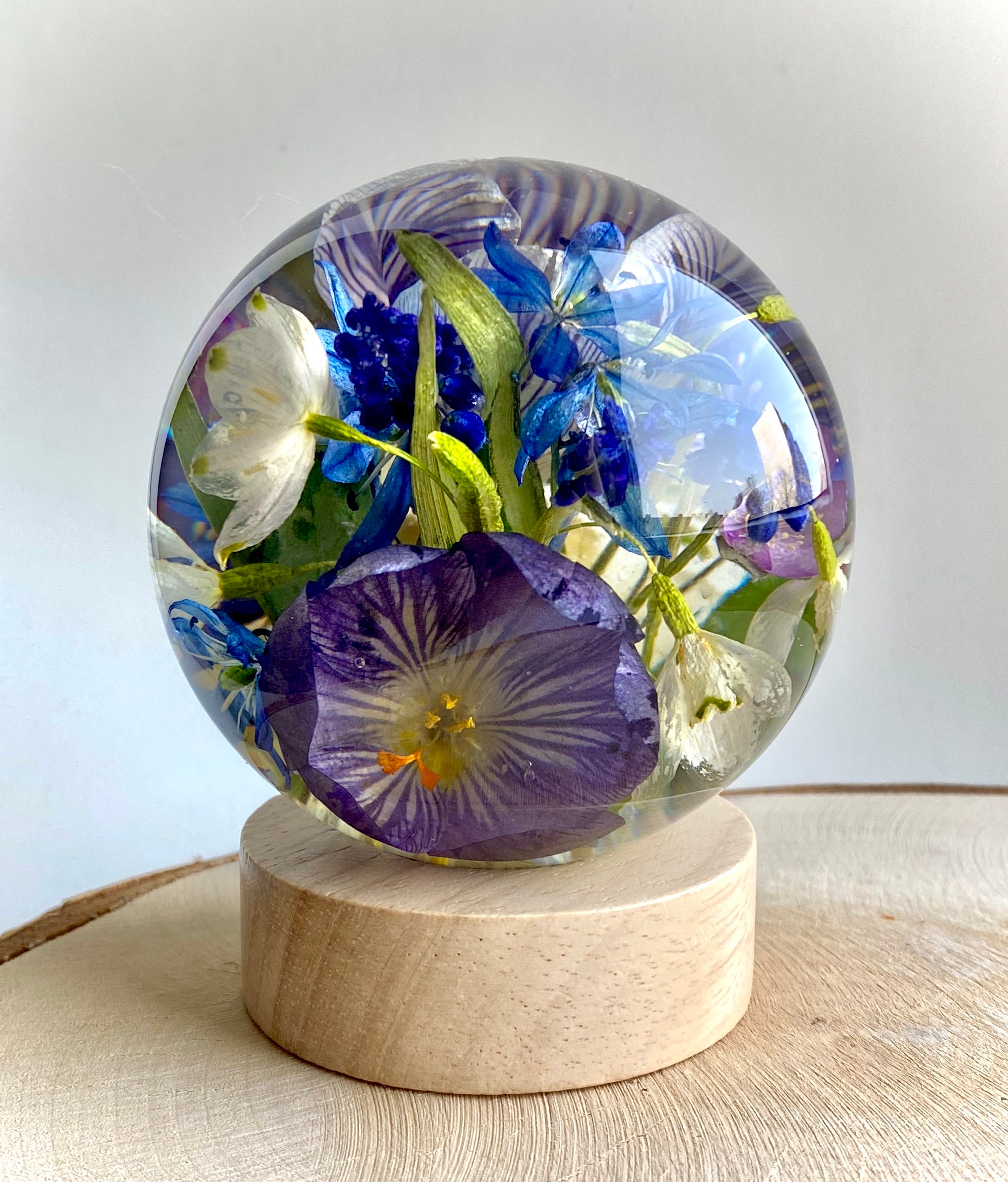 Large Floral Resin Sphere-nightlight With Genuine Dried Spring Flowers ...