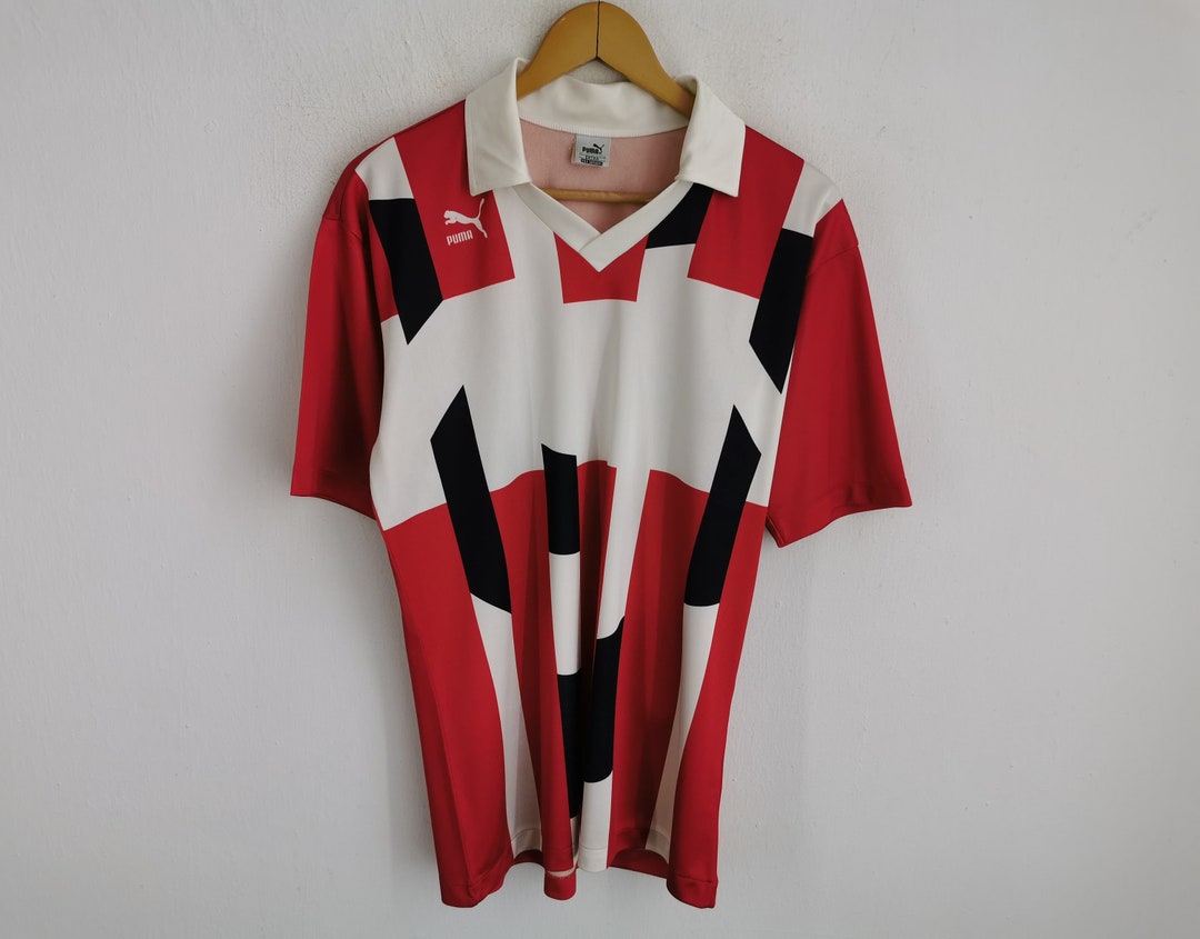 Puma Jersey Vintage 00s Puma Football Club Shirt Made in Japan Size M ...