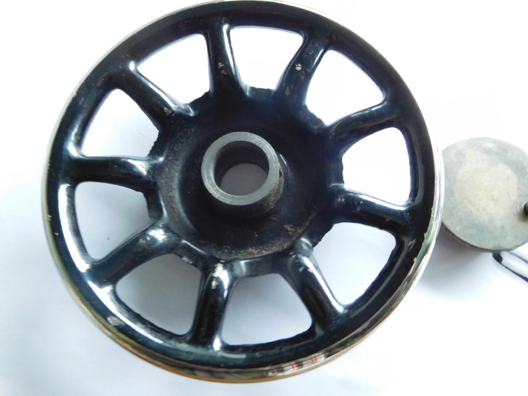 Singer Balance Wheel, 9 Spoke, Ex 128K Sewing Machine Fits 99K 66 201 ...
