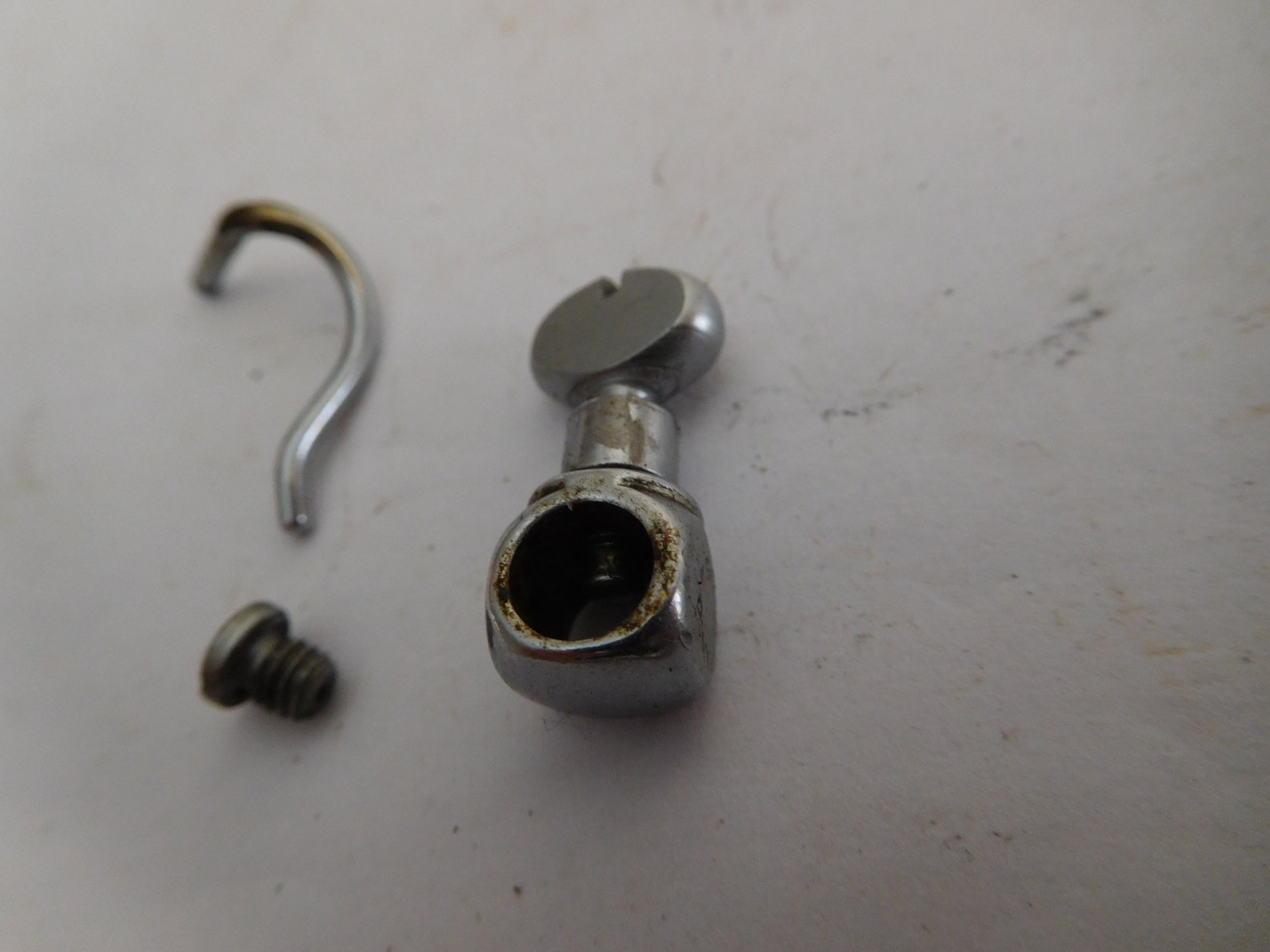 Vintage Singer Needle Clamp Holder & Thread Guide Simanco 2054 for 99 ...