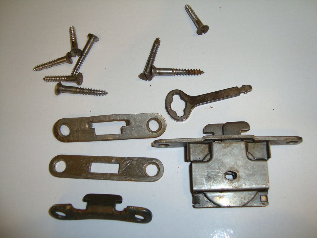 Singer Lock, and Upper & Lower Fittings, Latch Plate With Key, Complete ...