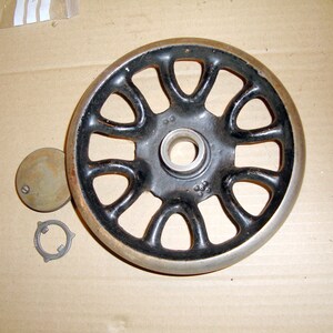 Singer Sewing Machine 12 Spoked Balance Wheel From 1907 28K With Stop ...