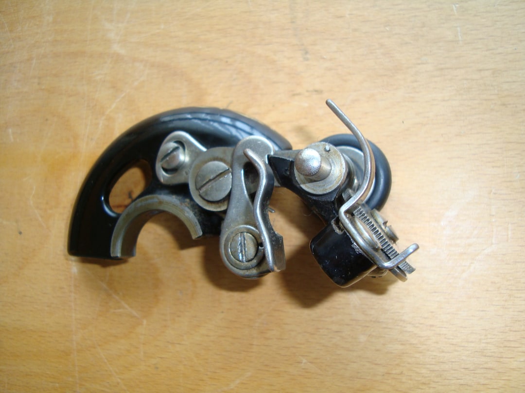 Singer 99K 99 Bobbin Winder & Wheel Belt/pulley Guard Simanco 32604 ...