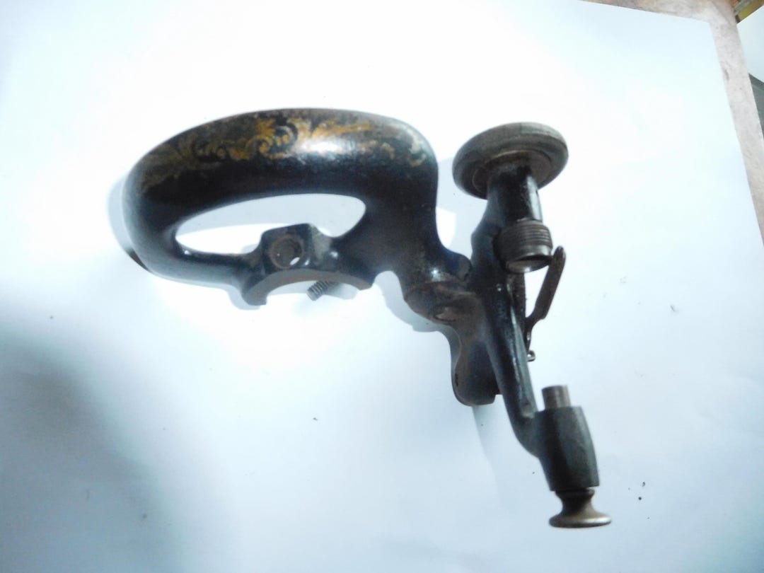 Singer Sewing Machine Bobbin Winder & Pulley Belt Guard Original Part ...