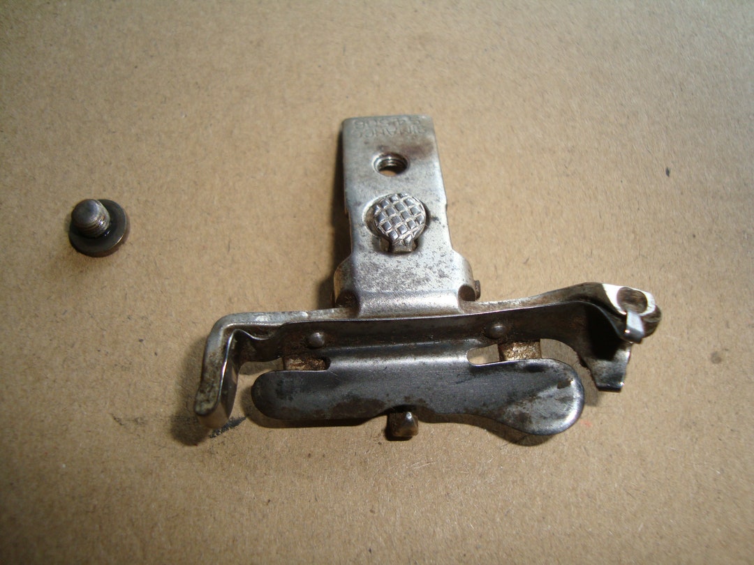 Vintage Singer 28K 128K Bullet Shuttle Bobbin Carrier Ejector - Etsy