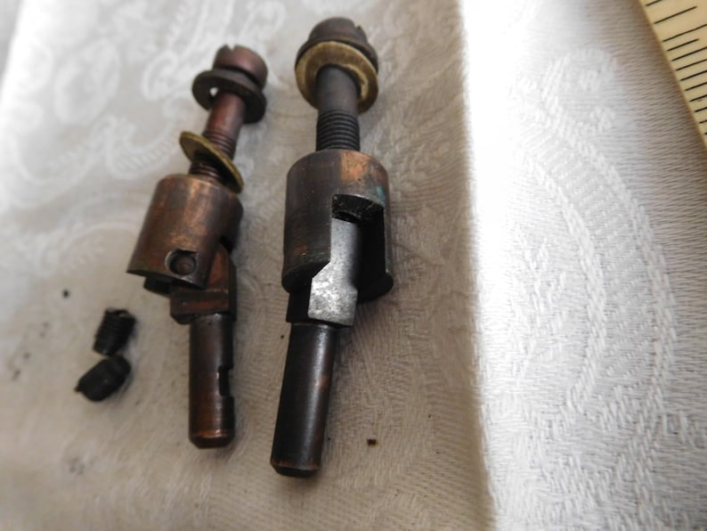 Singer Sewing Machine Case Lift Pin Hinges Tilt Over Fit 99K 66 128 Etc ...