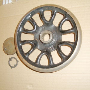 Singer Sewing Machine 12 Spoked Balance Wheel From 1907 28K With Stop ...