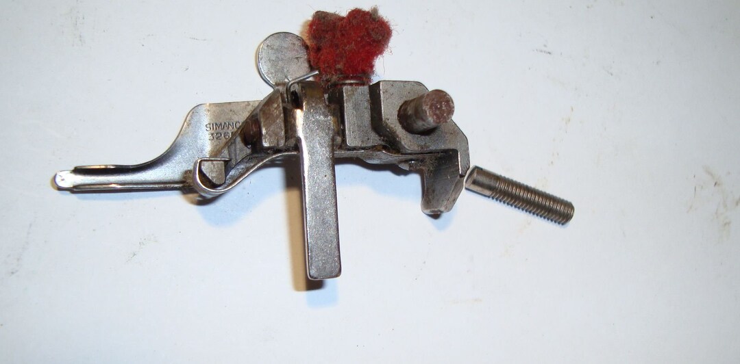 Singer 99K Bobbin Lifter Ejector Assembly Simanco 32659 Etc SINGER ...