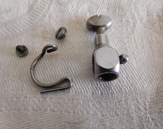 Singer Sewing Machine 201 201k Needle Clamp & Lower Thread Guide ...