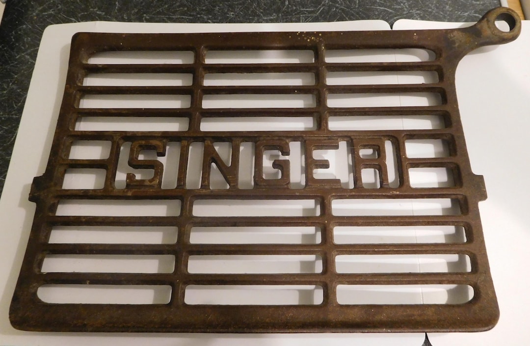 Singer Treadle Pedal & Bolts Simanco 94735for Sewing Machine, or Woman ...