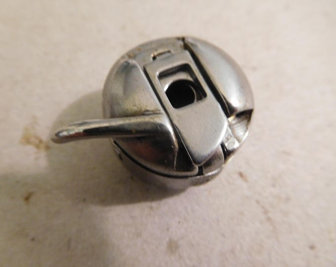 Singer 15K Bobbin Case Spool Holder From Early to Mid Century 15 Sewing ...